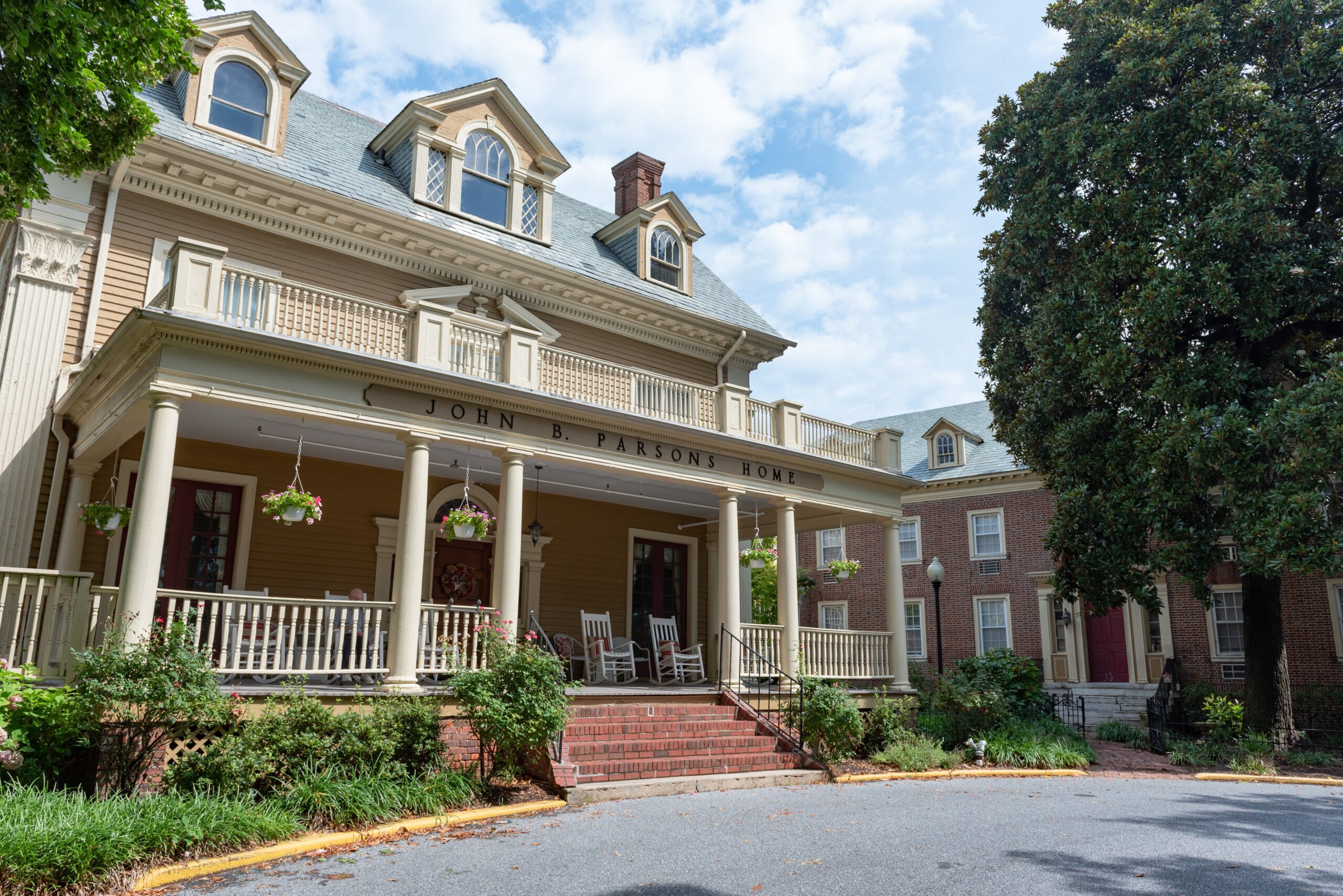 Harrison Senior Living: Senior Apartments & Assisted Living Homes